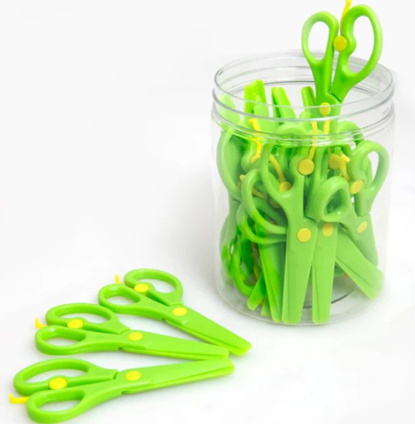 Tacco Spring Loaded Scissors – The Spinning Top Toy Store